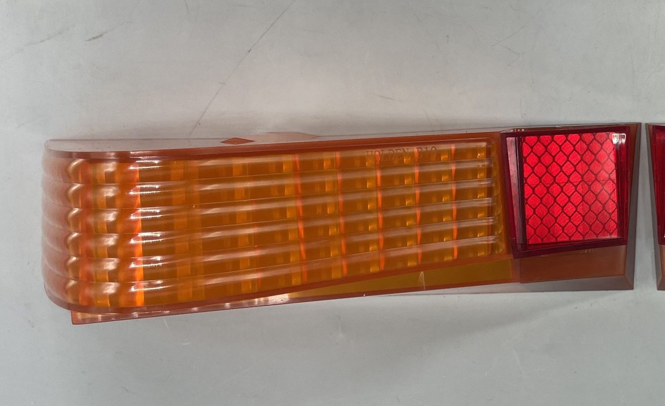 HT Holden Tail light indicator lens left - HK HT HG Parts & Panels